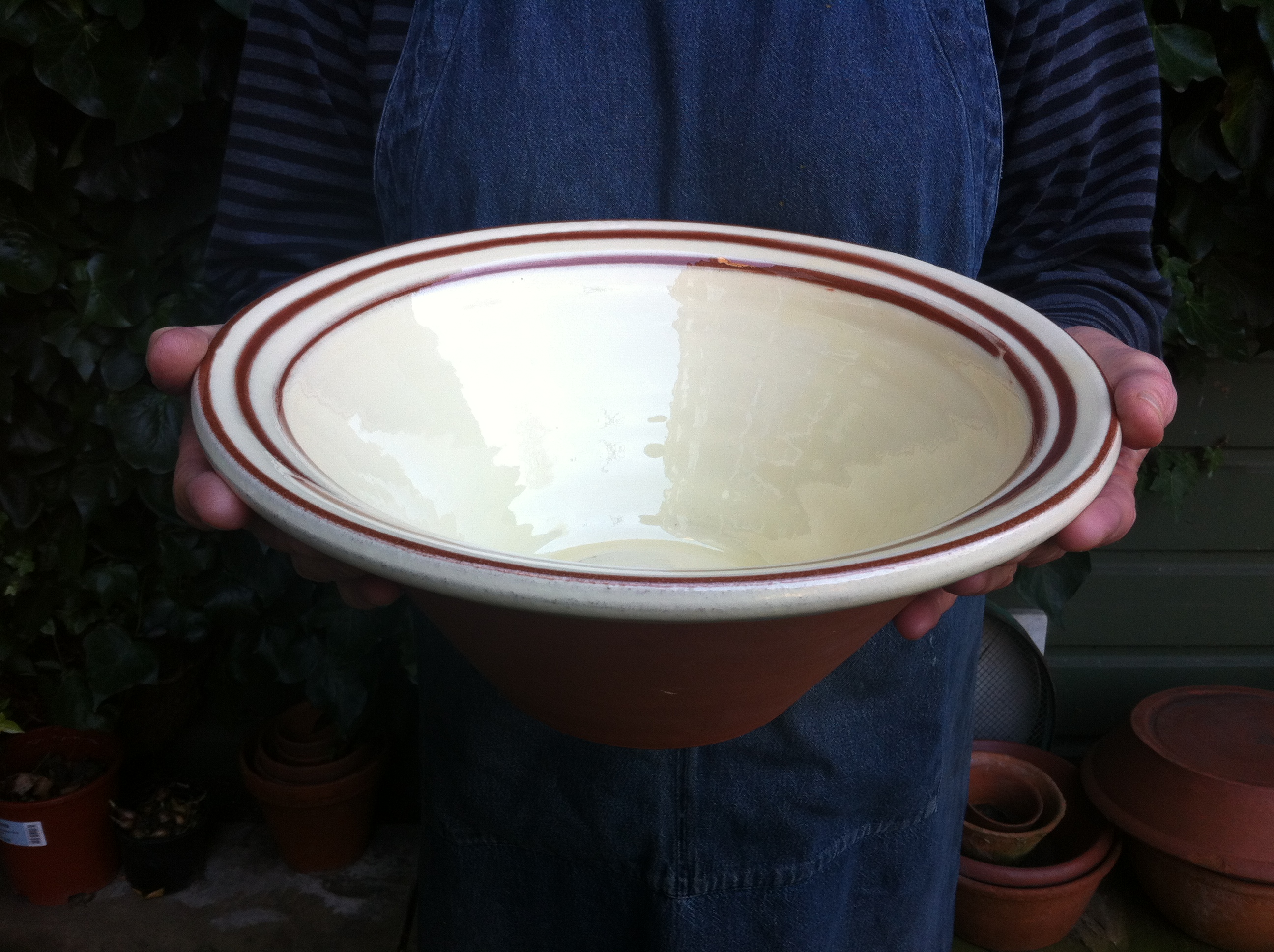 Hands and bowls – Brakspear Ceramics